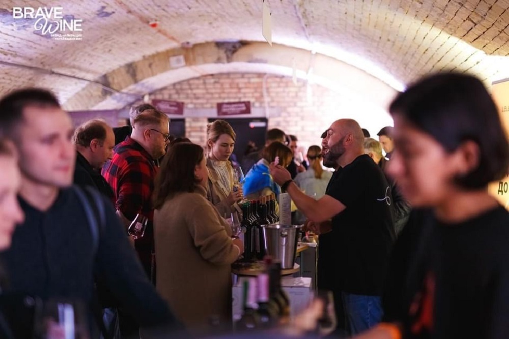 Як пройшов Brave Wine 2023 року. Українські винороби незламні - PostEat